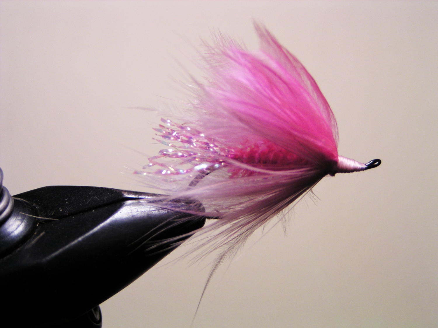 Pink Lady Fly Pattern Tying Instructions colors and materials